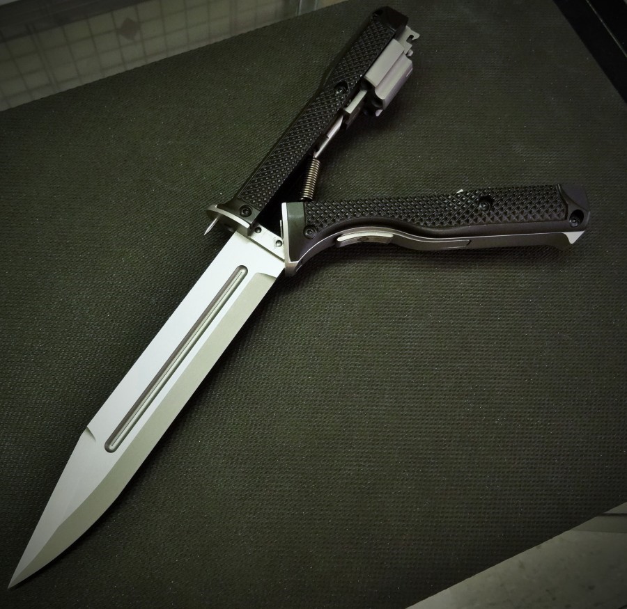 GS | Gun Auction: The “GRAD” Arsenal RS1 Limited Edition Knife/Gun Pistol