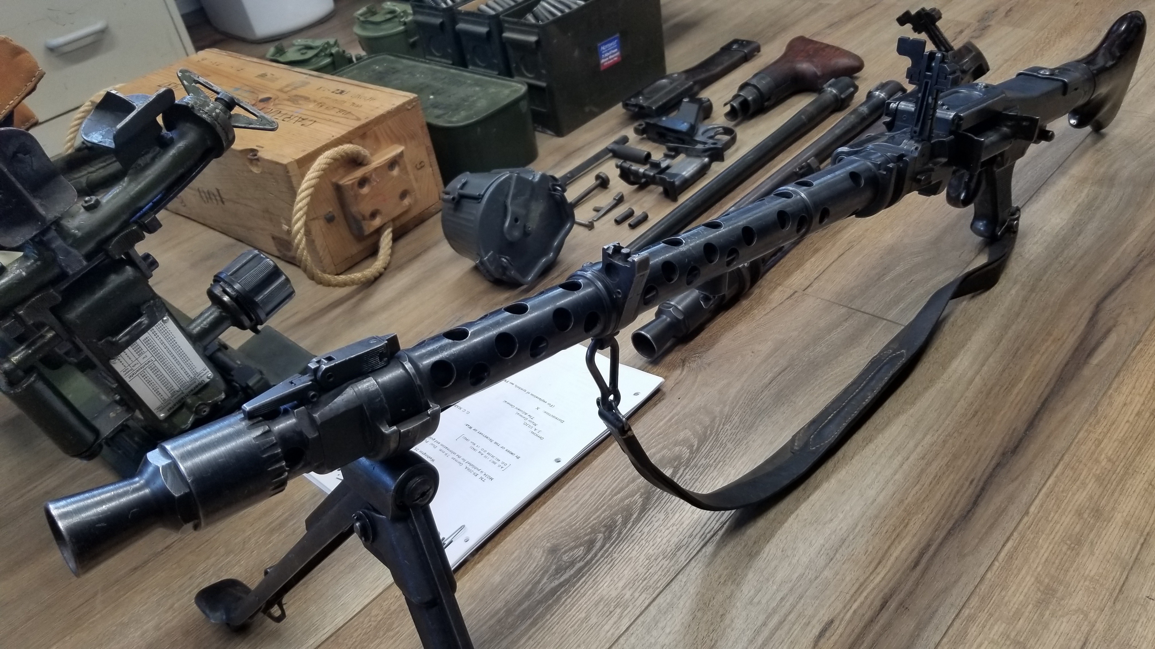 GS | Gun Auction: Pre-May 1986 Dealer Sample German MG-34 Machine Gun w ...