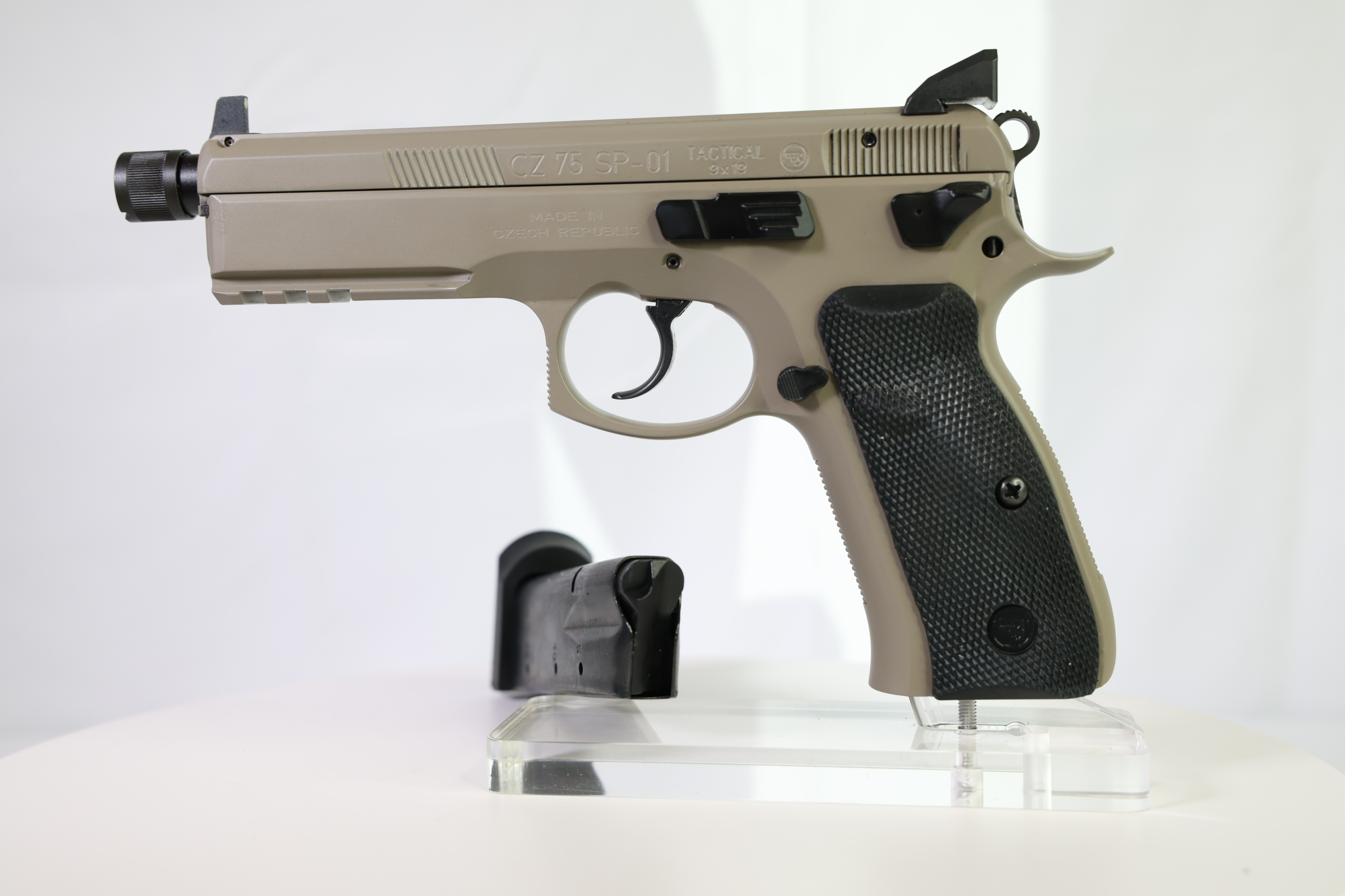 GS | Gun Auction: CZ SP-01 Tactical Urban Grey 9mm