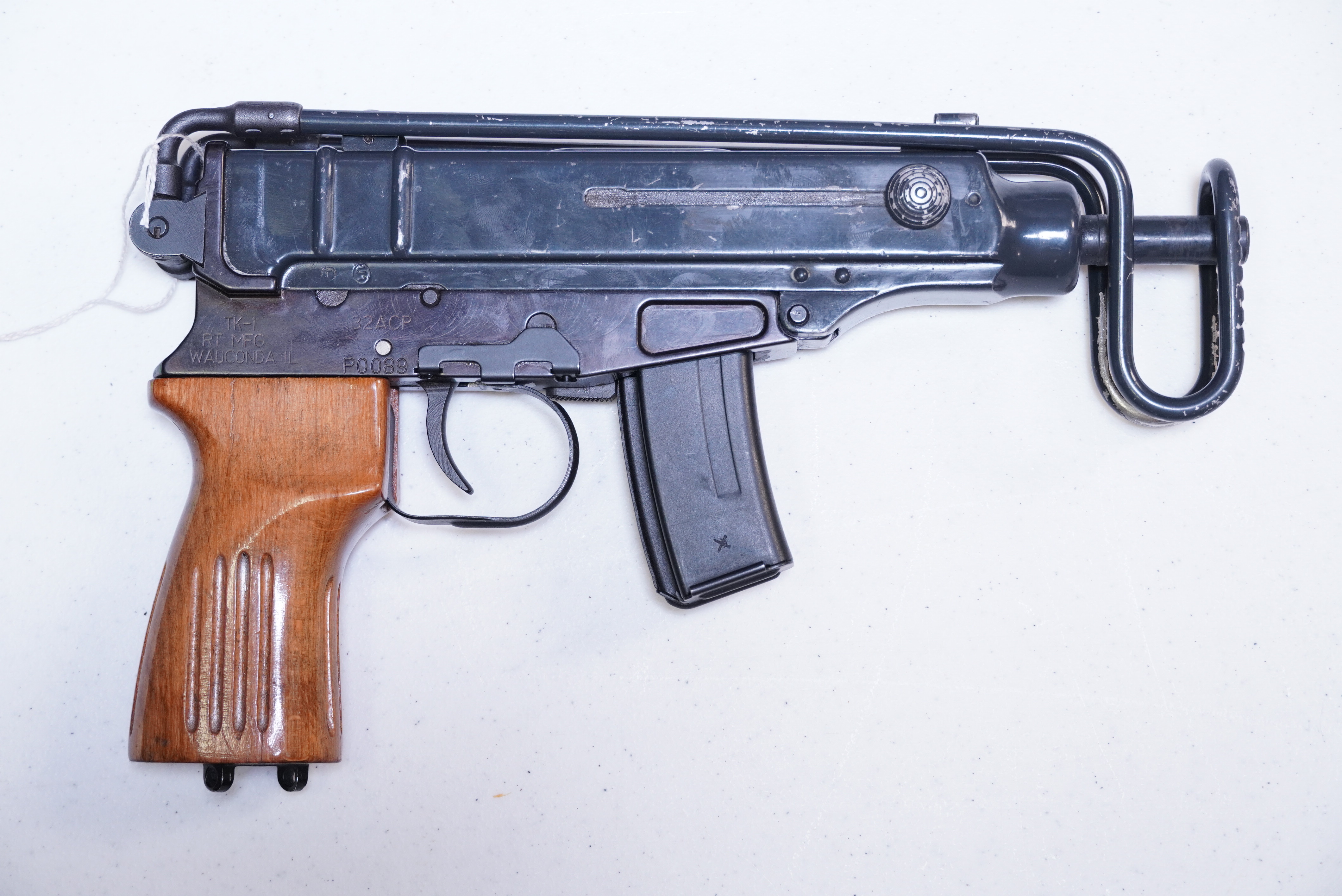 GS | Gun Auction: POST SAMPLE SKORPION VZ61 MACHINE GUN