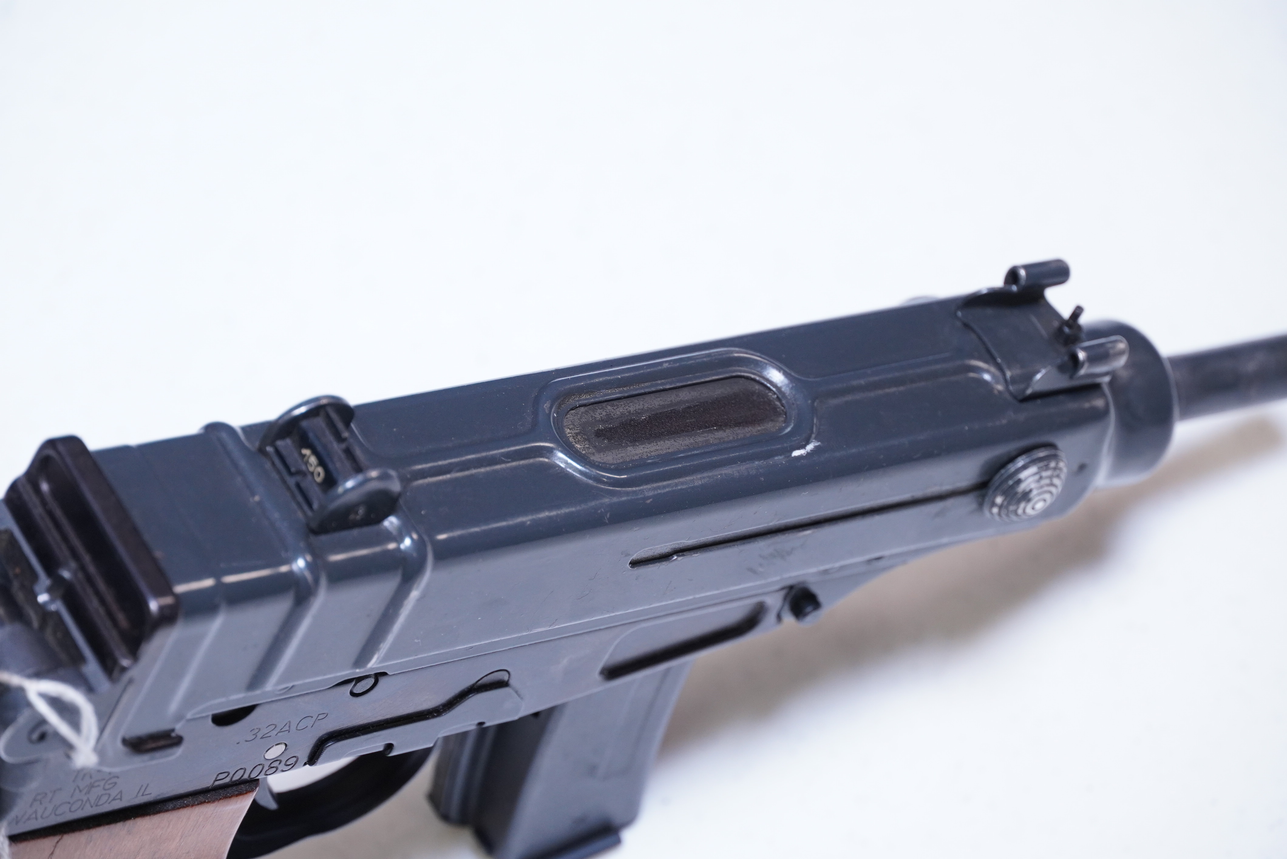 GS | Gun Auction: POST SAMPLE SKORPION VZ61 MACHINE GUN