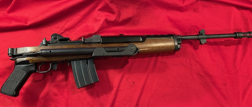 GS | Gun Auction: Ruger AC556 Folder