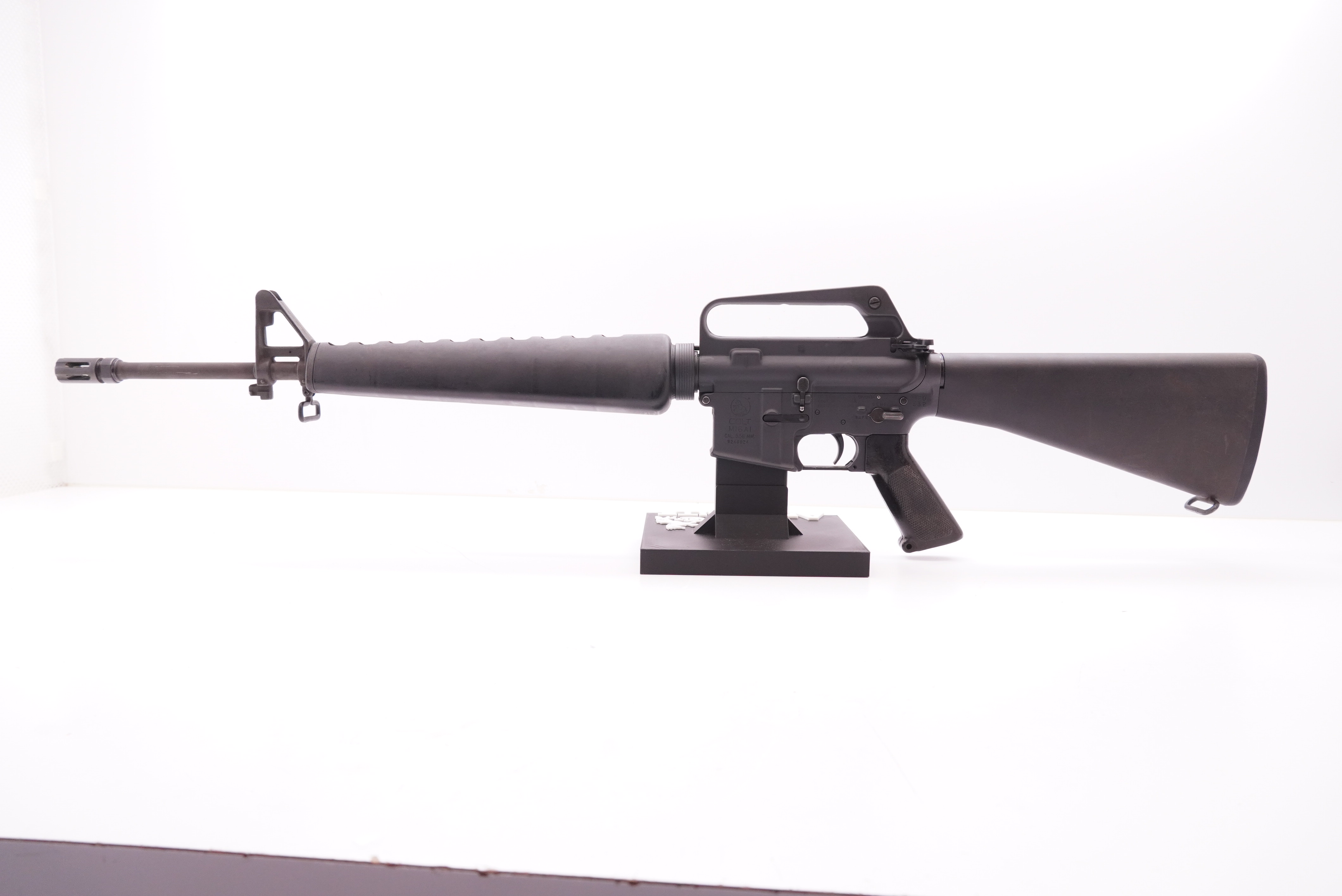 Archived Gun Listing: Colt M16A1 Machine Gun | GunSpot